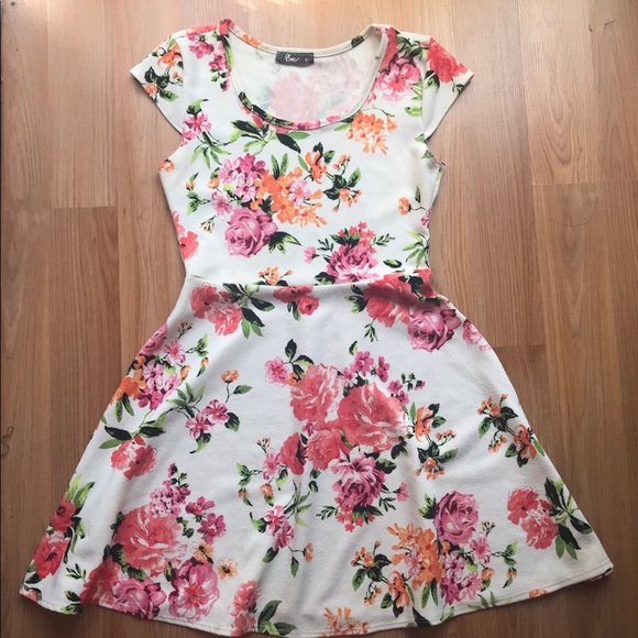 Pinc | Dresses | Flora Print Dress | Poshmark